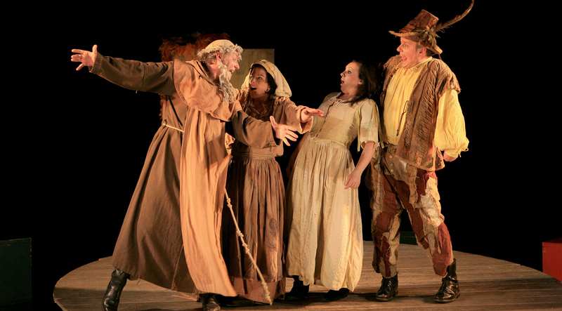 Al Teatro della Corte di Osoppo ci sono "I Promessi Sposi" - Studio ...