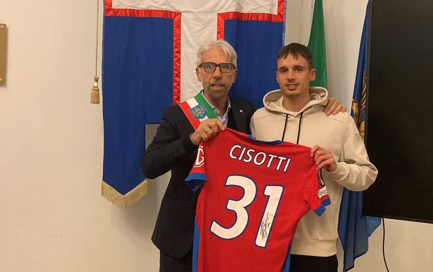 Dal sindaco di Tolmezzo i complimenti a Juri Cisotti per i successi ...